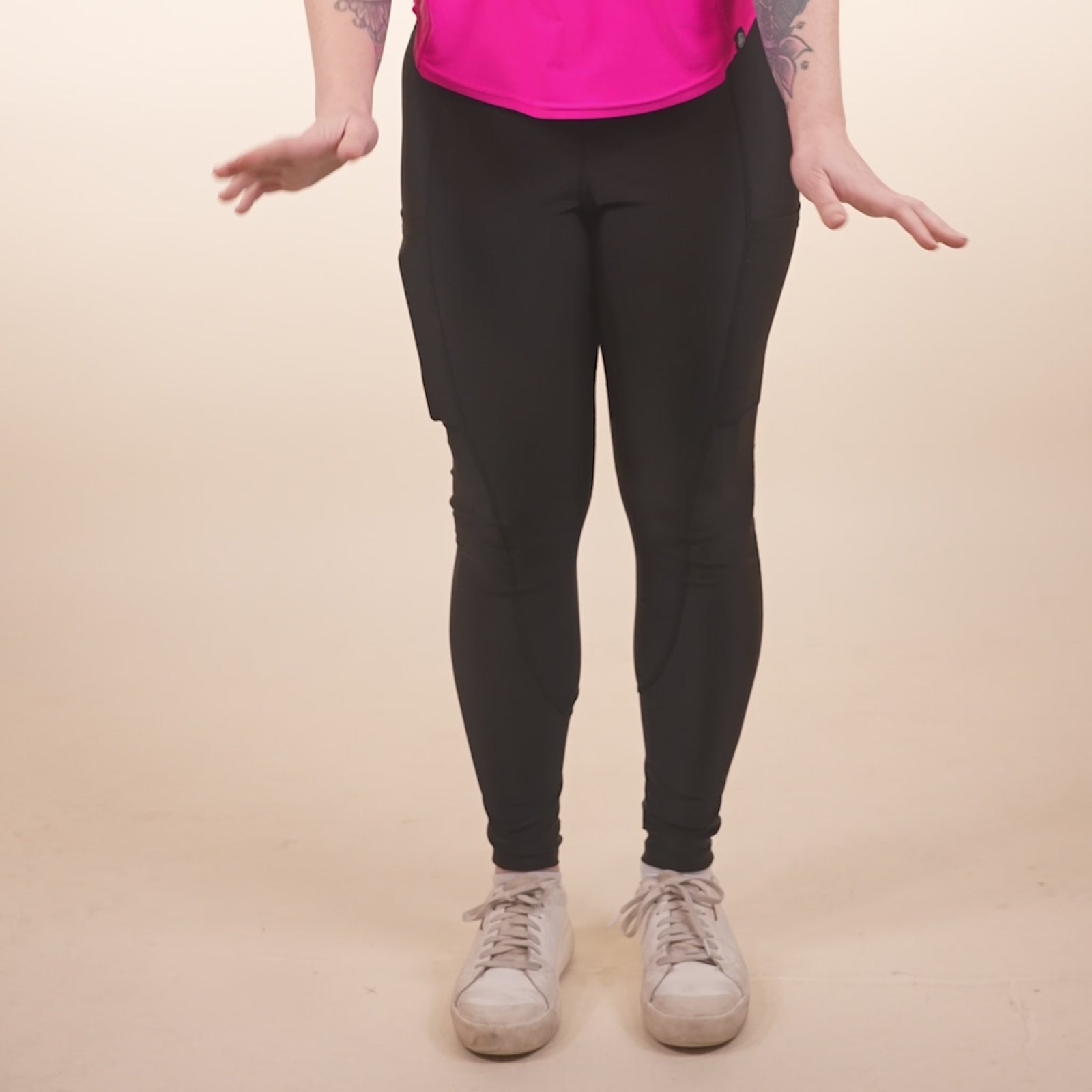 Hair-Resistant Black Leggings – Retro Stylist Wear